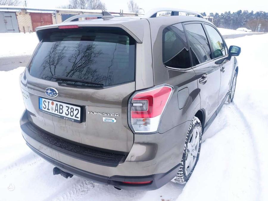 Brown Subaru Forester 2016 in Utena, with an engine capacity of 2.00 L and mileage of 144 thousand km for 9300 €, photo 13 on AUTOMOTO.COM.LV