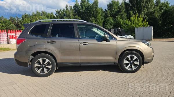 Brown Subaru Forester 2016 in Riga, with an engine capacity of 2.00 L and mileage of 143 thousand km for 12600 €, photo 2 on AUTOMOTO.COM.LV