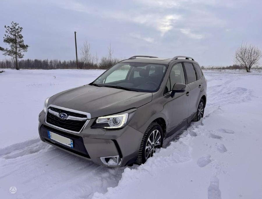 Brown Subaru Forester 2017 in Taurage, with an engine capacity of 2.00 L and mileage of 268 thousand km for 9900 €, photo 1 on AUTOMOTO.COM.LV