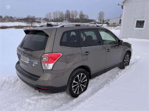 Brown Subaru Forester 2017 in Taurage, with an engine capacity of 2.00 L and mileage of 268 thousand km for 9900 €, photo 4 on AUTOMOTO.COM.LV