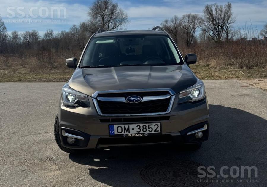 Brown Subaru Forester 2017 in Riga, with an engine capacity of 2.50 L and mileage of 145 thousand km for 13400 €, photo 4 on AUTOMOTO.COM.LV