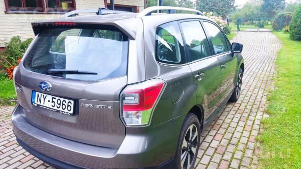 Brown Subaru Forester 2017 in Jekabpils, with an engine capacity of 2.00 L and mileage of 215 thousand km for 11900 €, photo 5 on AUTOMOTO.COM.LV