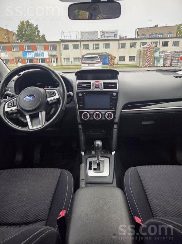 Brown Subaru Forester 2017 in Ogre, with an engine capacity of 2.00 L and mileage of 138 thousand km for 12200 €, photo 9 on AUTOMOTO.COM.LV