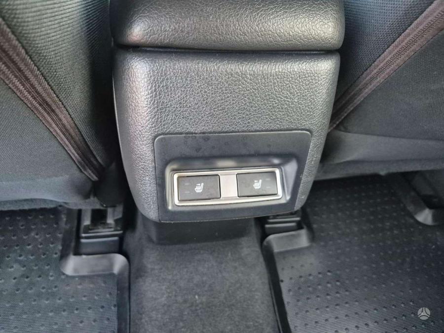 Brown Subaru Forester 2018 in Marijampole, with an engine capacity of 2.00 L and mileage of 215 thousand km for 10800 €, photo 28 on AUTOMOTO.COM.LV