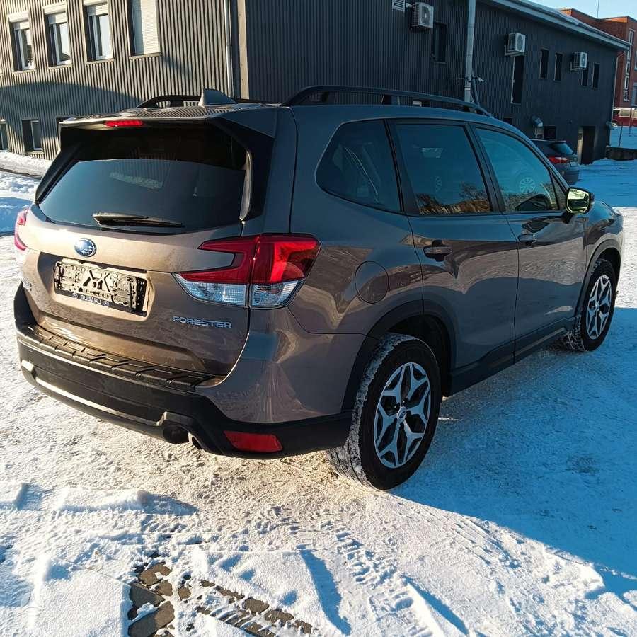 Brown Subaru Forester 2022 in Radviliskis, with an engine capacity of 2.50 L and mileage of 112 thousand km for 19400 €, photo 8 on AUTOMOTO.COM.LV