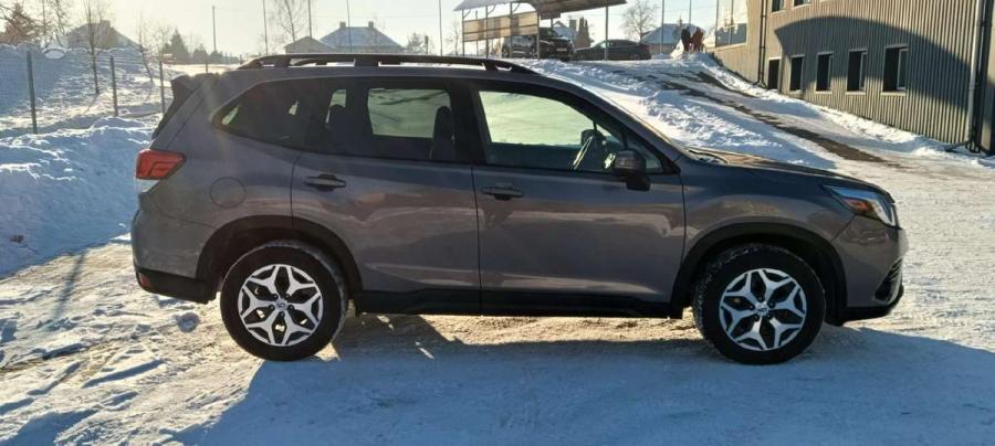 Brown Subaru Forester 2022 in Radviliskis, with an engine capacity of 2.50 L and mileage of 112 thousand km for 19400 €, photo 11 on AUTOMOTO.COM.LV