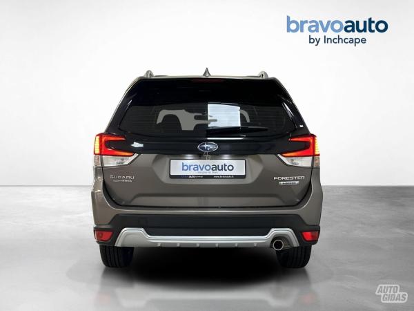 Brown Subaru Forester 2022 in Vilnius, with an engine capacity of 2.00 L and mileage of 114 thousand km for 23500 €, photo 5 on AUTOMOTO.COM.LV