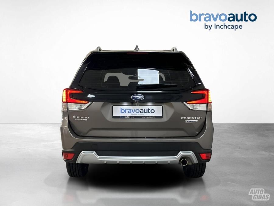Brown Subaru Forester 2022 in Vilnius, with an engine capacity of 2.00 L and mileage of 114 thousand km for 23500 €, photo 5 on AUTOMOTO.COM.LV