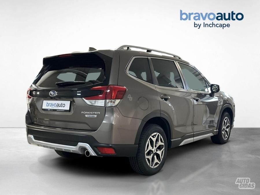 Brown Subaru Forester 2022 in Vilnius, with an engine capacity of 2.00 L and mileage of 114 thousand km for 23500 €, photo 6 on AUTOMOTO.COM.LV