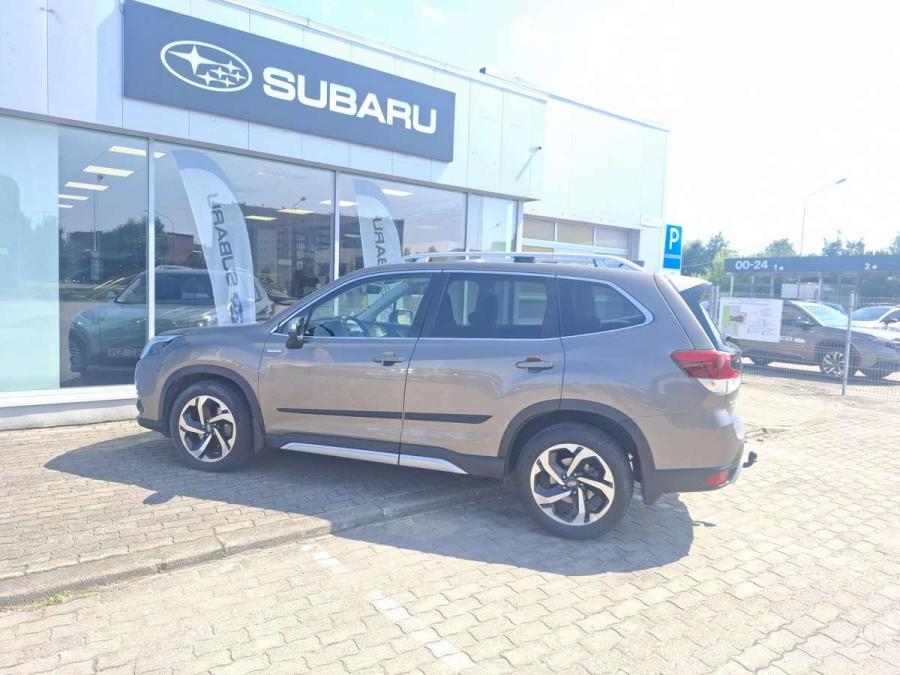 Brown Subaru Forester 2023 in Klaipeda, with an engine capacity of 2.00 L and mileage of 29 thousand km for 30400 €, photo 8 on AUTOMOTO.COM.LV