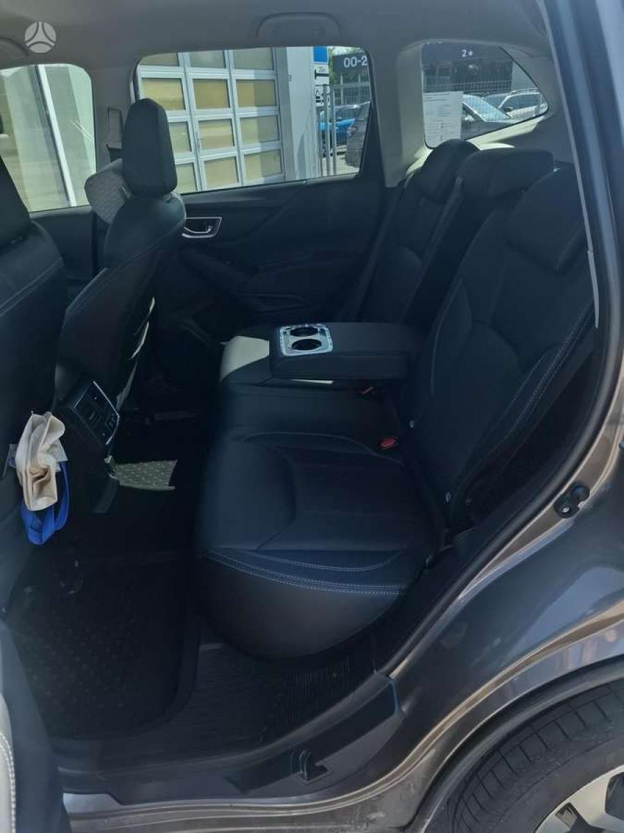 Brown Subaru Forester 2023 in Klaipeda, with an engine capacity of 2.00 L and mileage of 29 thousand km for 30400 €, photo 10 on AUTOMOTO.COM.LV