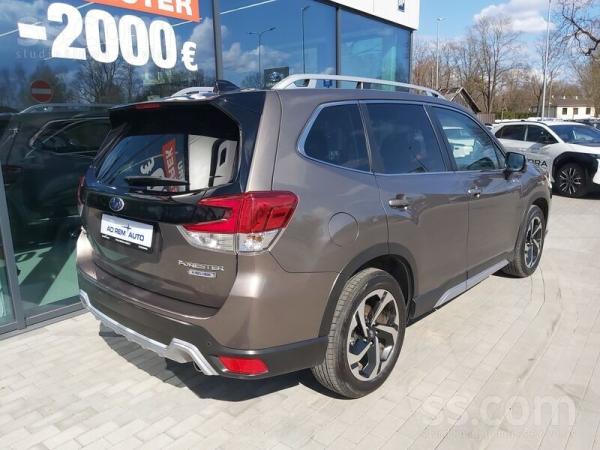 Brūns Subaru Forester 2025 Rīga, ar dzinēja tilpumu 2.00 L un nobraukumu 28 tūkst. km par 33200 €, foto 4 vietnē AUTOMOTO.COM.LV