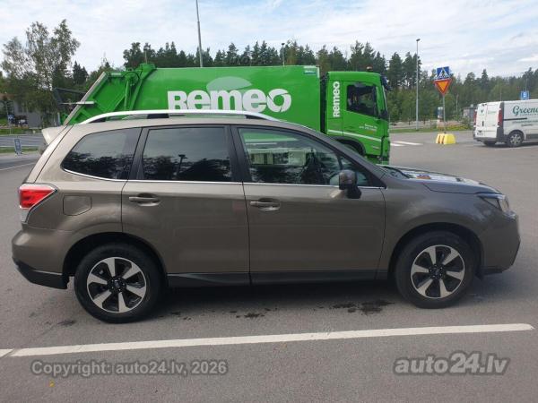 Brown Subaru Forester 2017 in Jogeva, with an engine capacity of 2.00 L and mileage of 190 thousand km for 12000 €, photo 4 on AUTOMOTO.COM.LV