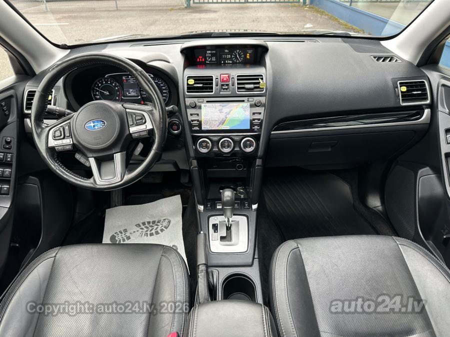 Brown Subaru Forester 2017 in Tallinn, with an engine capacity of 2.00 L and mileage of 186 thousand km for 11990 €, photo 8 on AUTOMOTO.COM.LV