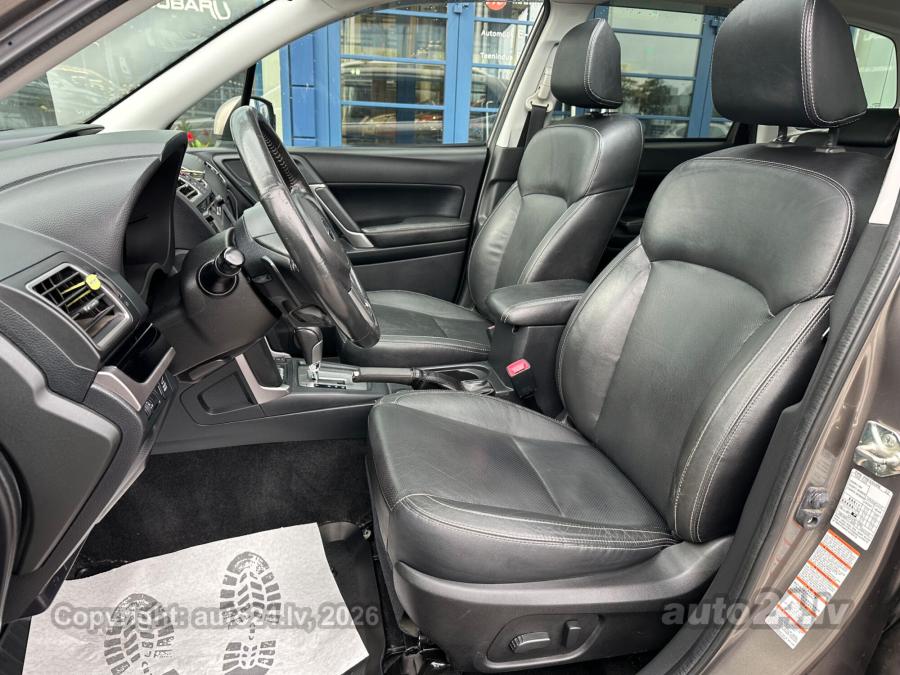 Brown Subaru Forester 2017 in Tallinn, with an engine capacity of 2.00 L and mileage of 186 thousand km for 11990 €, photo 12 on AUTOMOTO.COM.LV