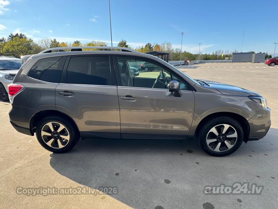 Brown Subaru Forester 2018 in Tallinn, with an engine capacity of 2.00 L and mileage of 192 thousand km for 10995 €, photo 6 on AUTOMOTO.COM.LV