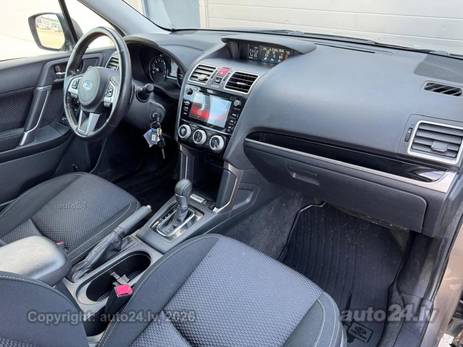 Brown Subaru Forester 2018 in Tallinn, with an engine capacity of 2.00 L and mileage of 192 thousand km for 10995 €, photo 14 on AUTOMOTO.COM.LV