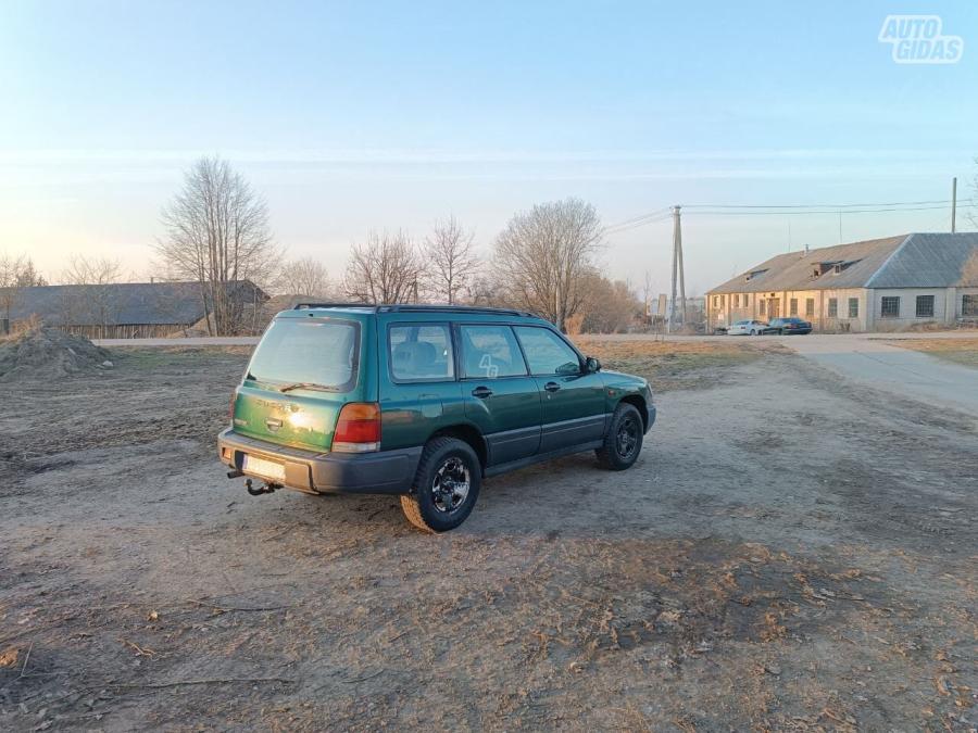 Subaru Forester 1998 in Vilnius, with an engine capacity of 2.00 L and mileage of 500 thousand km for 500 €, photo 2 on AUTOMOTO.COM.LV