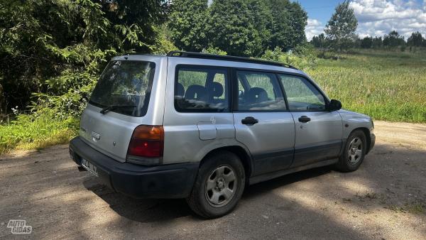 Subaru Forester 1998 in Vilnius, with an engine capacity of 2.00 L and mileage of 349 thousand km for 680 €, photo 5 on AUTOMOTO.COM.LV