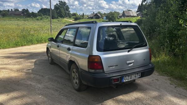 Subaru Forester 1998 in Vilnius, with an engine capacity of 2.00 L and mileage of 349 thousand km for 680 €, photo 7 on AUTOMOTO.COM.LV