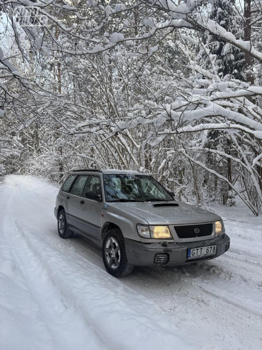 Subaru Forester 1999 Viļņa, ar dzinēja tilpumu 2.00 L un nobraukumu 360 tūkst. km par 2450 €, foto 3 vietnē AUTOMOTO.COM.LV