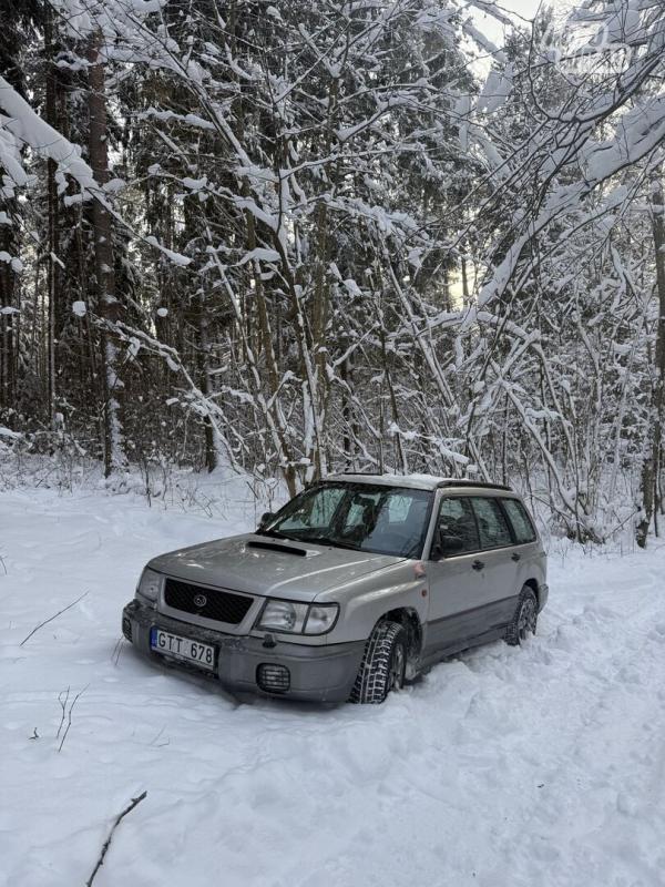 Subaru Forester 1999 Viļņa, ar dzinēja tilpumu 2.00 L un nobraukumu 360 tūkst. km par 2450 €, foto 8 vietnē AUTOMOTO.COM.LV