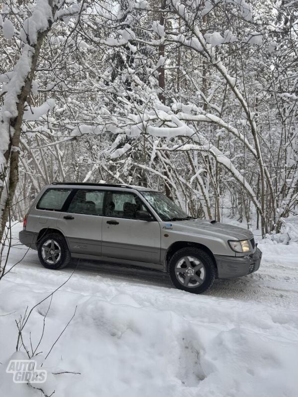 Subaru Forester 1999 Viļņa, ar dzinēja tilpumu 2.00 L un nobraukumu 360 tūkst. km par 2450 €, foto 10 vietnē AUTOMOTO.COM.LV