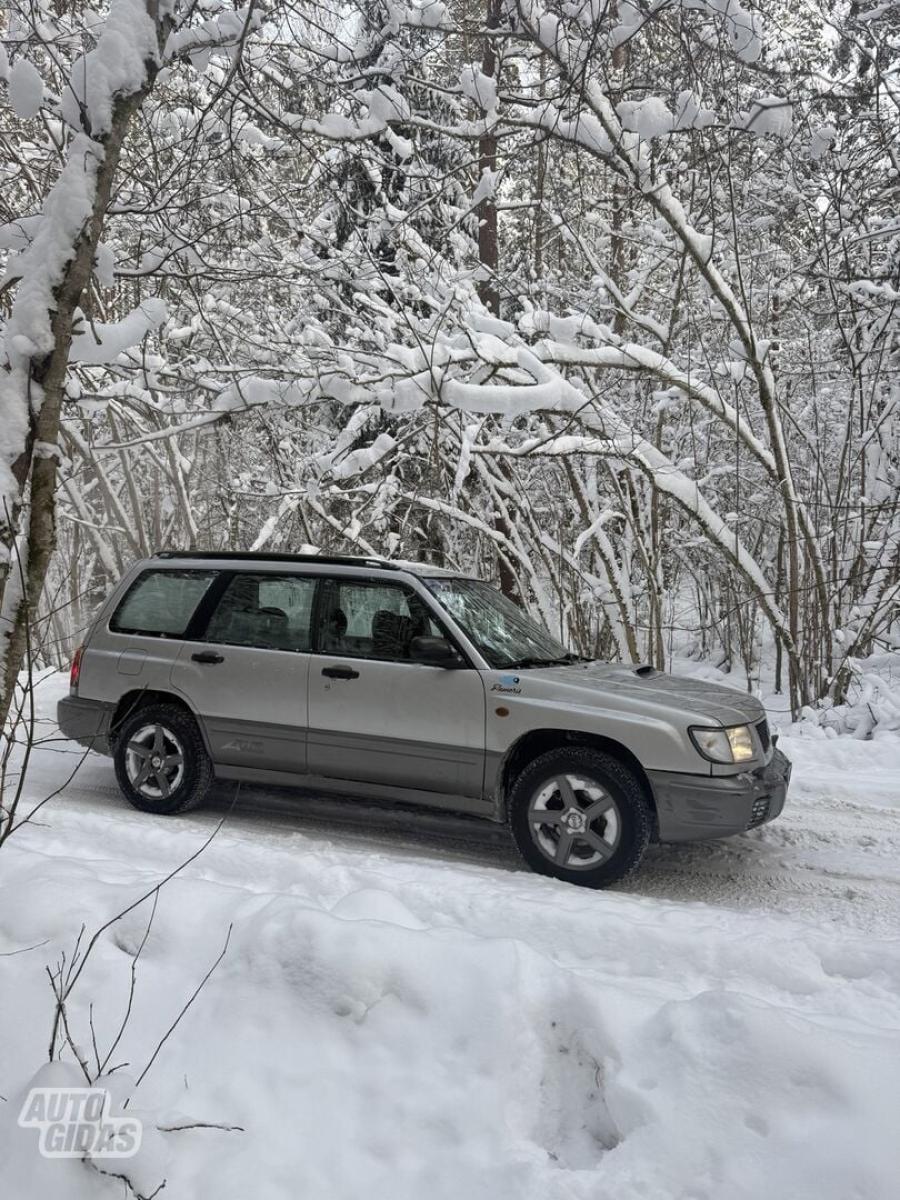 Subaru Forester 1999 Viļņa, ar dzinēja tilpumu 2.00 L un nobraukumu 360 tūkst. km par 2450 €, foto 10 vietnē AUTOMOTO.COM.LV