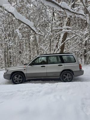 Subaru Forester 1999 Viļņa, ar dzinēja tilpumu 2.00 L un nobraukumu 360 tūkst. km par 2450 €, foto 3 vietnē AUTOMOTO.COM.LV