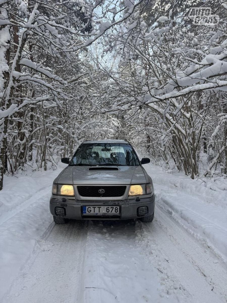 Subaru Forester 1999 Viļņa, ar dzinēja tilpumu 2.00 L un nobraukumu 360 tūkst. km par 2450 €, foto 7 vietnē AUTOMOTO.COM.LV