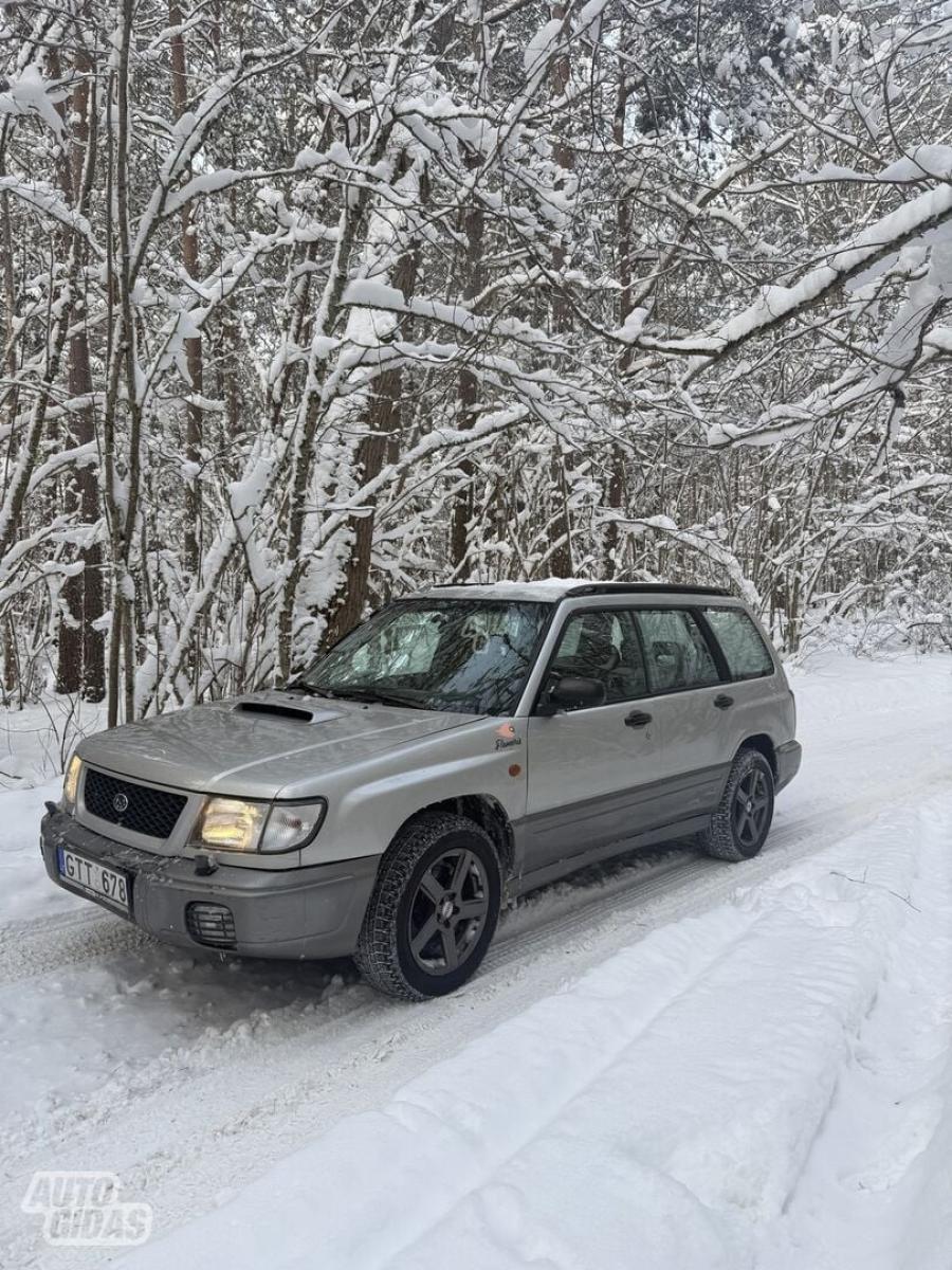 Subaru Forester 1999 Viļņa, ar dzinēja tilpumu 2.00 L un nobraukumu 360 tūkst. km par 2450 €, foto 8 vietnē AUTOMOTO.COM.LV