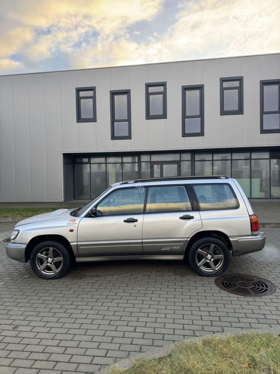 Subaru Forester 1999 Viļņa, ar dzinēja tilpumu 2.00 L un nobraukumu 360 tūkst. km par 2450 €, foto 18 vietnē AUTOMOTO.COM.LV
