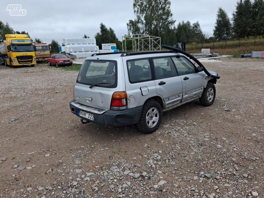 Субару Форестер 1999 в Вильнюс, объемом двигателя 2.00 л и пробегом 250 тыс. км за 550 €, фото 3 на AUTOMOTO.COM.LV