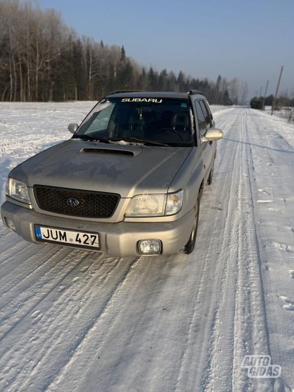 Subaru Forester 2000 Tauragė, ar dzinēja tilpumu 2.00 L un nobraukumu 246 tūkst. km par 2000 €, foto 1 vietnē AUTOMOTO.COM.LV