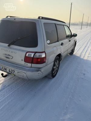 Subaru Forester 2000 Tauragė, ar dzinēja tilpumu 2.00 L un nobraukumu 246 tūkst. km par 2000 €, foto 3 vietnē AUTOMOTO.COM.LV