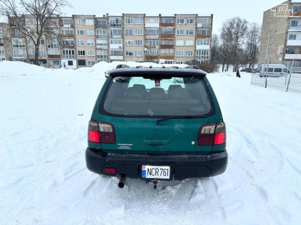 Subaru Forester 2000 in Vilnius, with an engine capacity of 2.50 L and mileage of 277 thousand km for 1700 €, photo 4 on AUTOMOTO.COM.LV