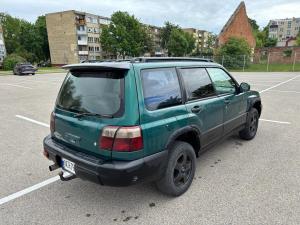 Subaru Forester 2000 in Vilnius, with an engine capacity of 2.50 L and mileage of 278 thousand km for 1200 €, photo 6 on AUTOMOTO.COM.LV