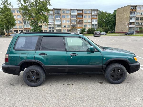 Subaru Forester 2000 in Vilnius, with an engine capacity of 2.50 L and mileage of 278 thousand km for 1200 €, photo 6 on AUTOMOTO.COM.LV