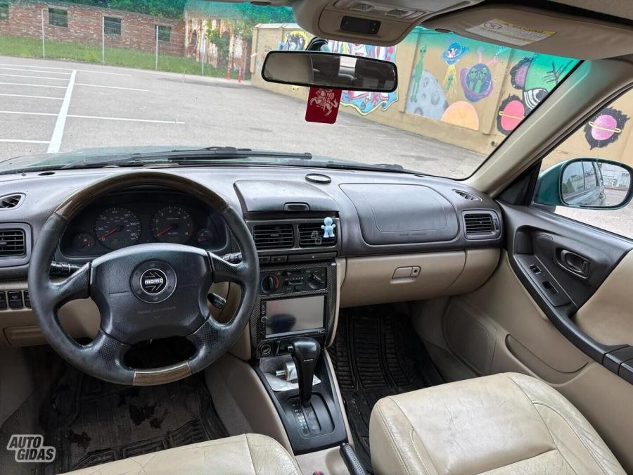 Subaru Forester 2000 in Vilnius, with an engine capacity of 2.50 L and mileage of 278 thousand km for 1200 €, photo 10 on AUTOMOTO.COM.LV