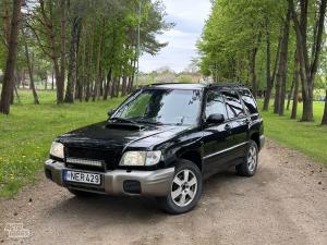 Subaru Forester 2001 Šilutė, ar dzinēja tilpumu 2.00 L un nobraukumu 382 tūkst. km par 1000 €, foto  vietnē AUTOMOTO.COM.LV