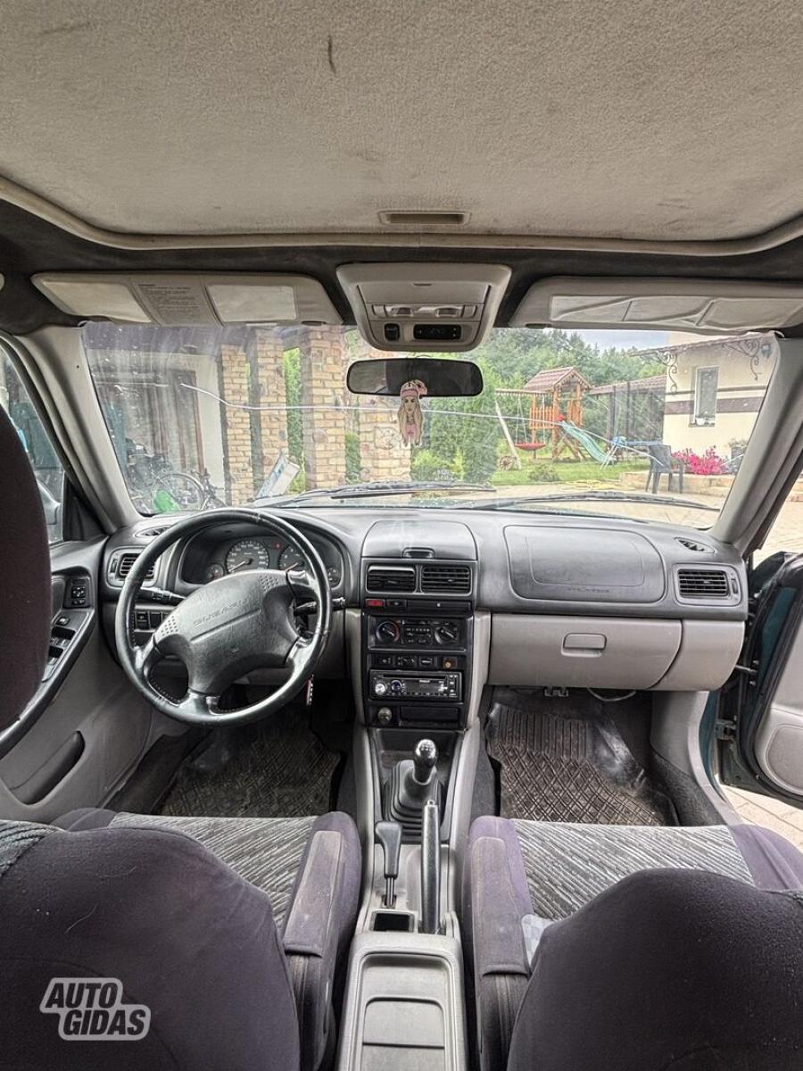 Subaru Forester 2001 in Vilnius, with an engine capacity of 2.00 L and mileage of 370 thousand km for 1100 €, photo 16 on AUTOMOTO.COM.LV