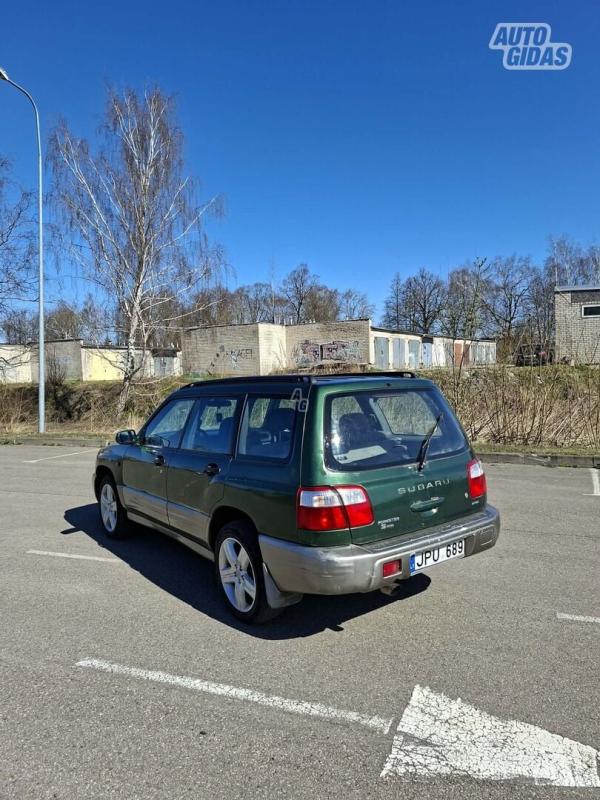 Subaru Forester 2002 in Radviliskis, with an engine capacity of 2.00 L and mileage of 290 thousand km for 2700 €, photo 4 on AUTOMOTO.COM.LV