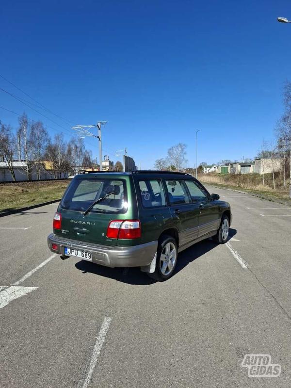 Subaru Forester 2002 in Radviliskis, with an engine capacity of 2.00 L and mileage of 290 thousand km for 2700 €, photo 6 on AUTOMOTO.COM.LV