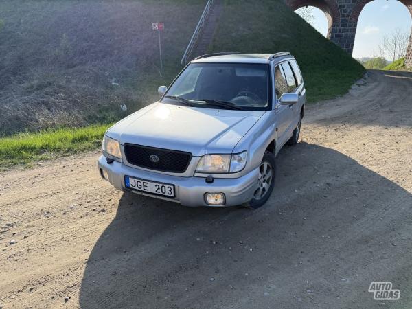Subaru Forester 2002 Klaipėda, ar dzinēja tilpumu 2.00 L un nobraukumu 400 tūkst. km par 1650 €, foto 1 vietnē AUTOMOTO.COM.LV