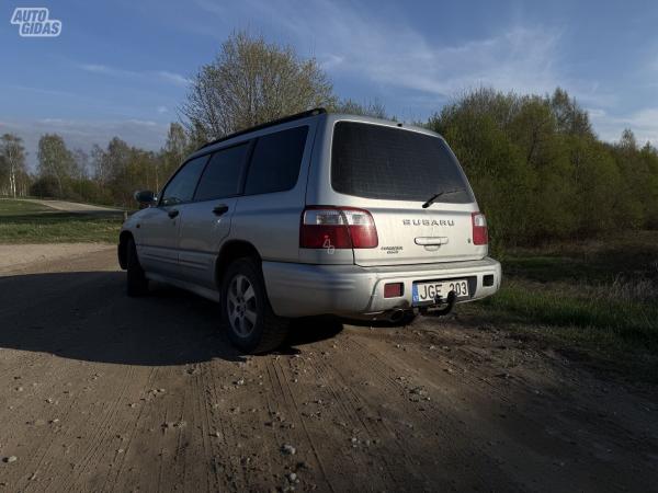 Subaru Forester 2002 Klaipėda, ar dzinēja tilpumu 2.00 L un nobraukumu 400 tūkst. km par 1650 €, foto 4 vietnē AUTOMOTO.COM.LV