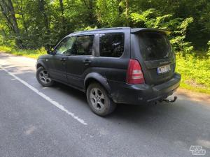 Subaru Forester 2002 in Kaisiadorys, with an engine capacity of 2.00 L and mileage of 429 thousand km for 1800 €, photo 5 on AUTOMOTO.COM.LV