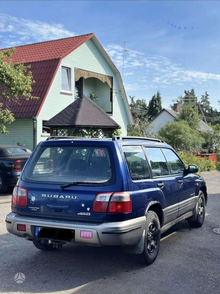 Subaru Forester 2002 in Kazlu Ruda, with an engine capacity of 1.99 L and mileage of 317 thousand km for 1500 €, photo 3 on AUTOMOTO.COM.LV
