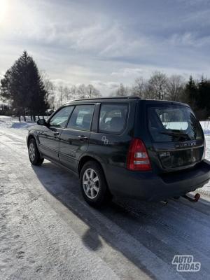 Subaru Forester 2003 Jurbarkas, ar dzinēja tilpumu 2.00 L un nobraukumu 215 tūkst. km par 1250 €, foto 5 vietnē AUTOMOTO.COM.LV