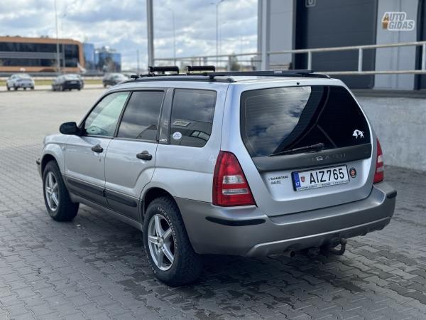 Subaru Forester 2003 in Vilnius, with an engine capacity of 2.00 L and mileage of 325 thousand km for 2700 €, photo 4 on AUTOMOTO.COM.LV