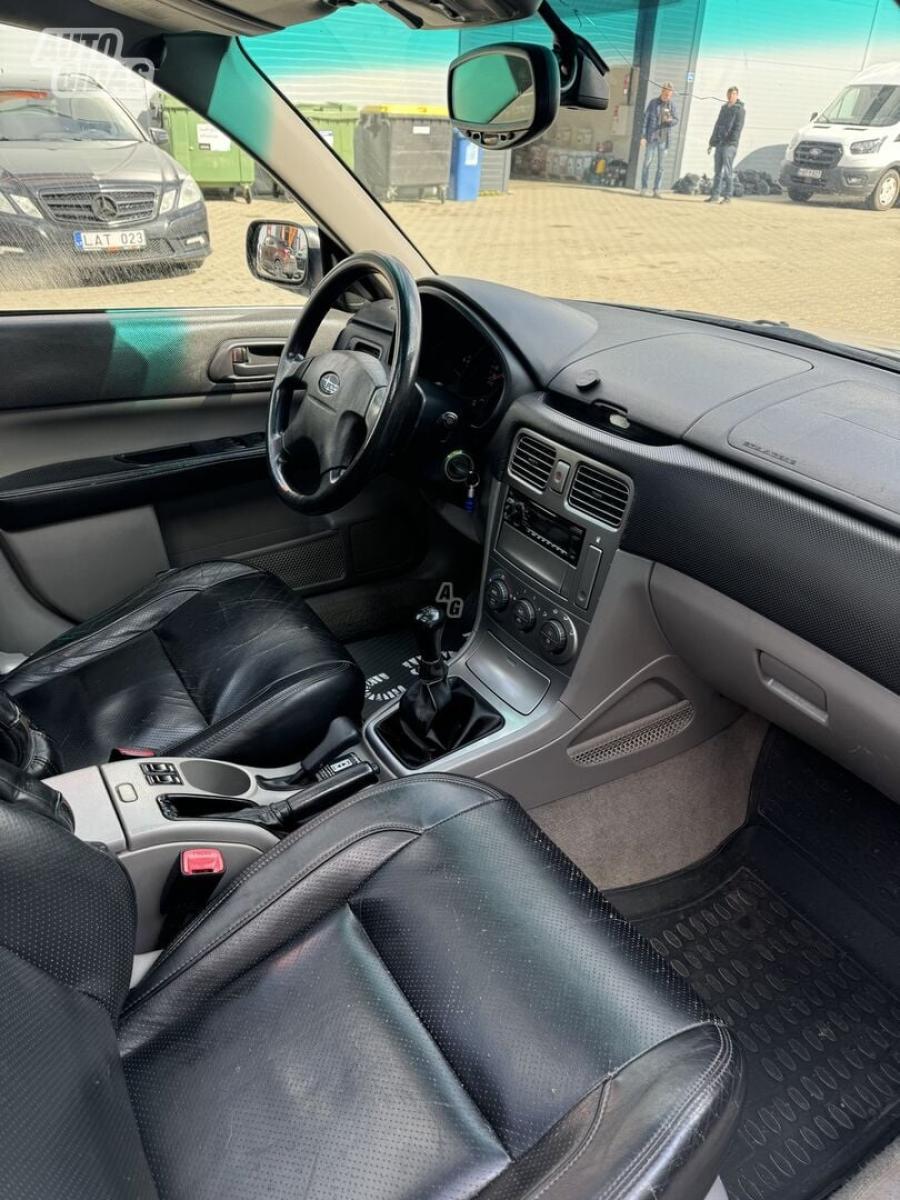 Subaru Forester 2003 Viļņa, ar dzinēja tilpumu 2.00 L un nobraukumu 325 tūkst. km par 2300 €, foto 16 vietnē AUTOMOTO.COM.LV